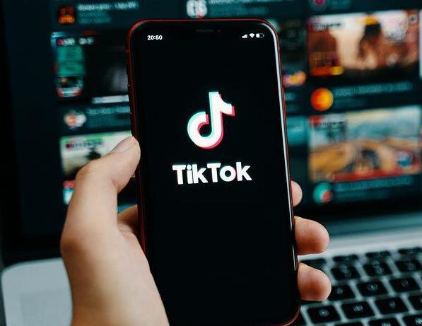 美国近43%的人习惯使用TikTok搜索产品（TikTok将推出更多优惠活动）-百运网
